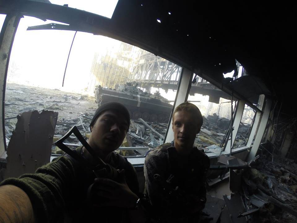 Meet Ukraine's legend: the cyborgs defending Donetsk airport ...