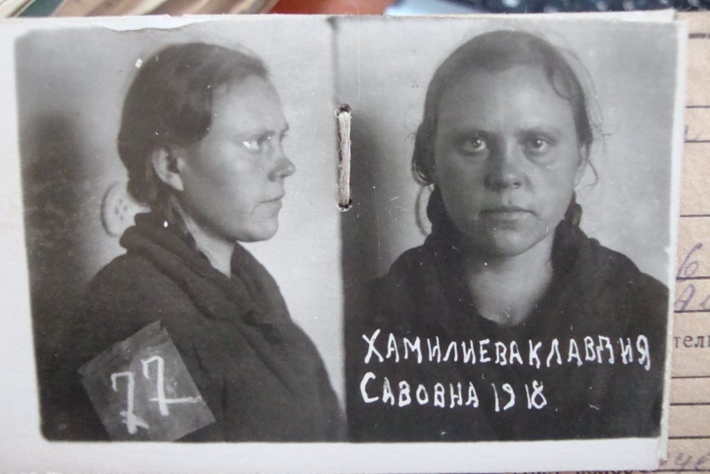Ukrainian women, among many others, executed by the NKVD in Dubno ...