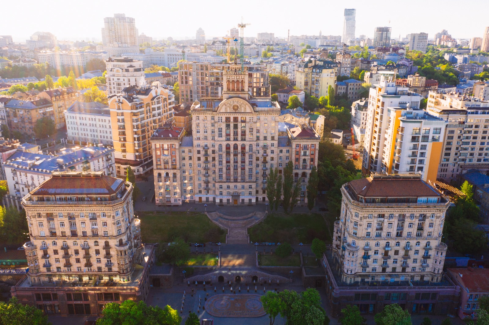 Kyiv like you've never seen before: drone magician shoots capital from ...