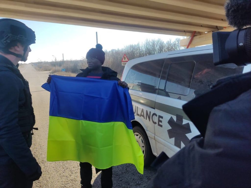 12 more Ukrainian POWs are returning home - Euromaidan Press